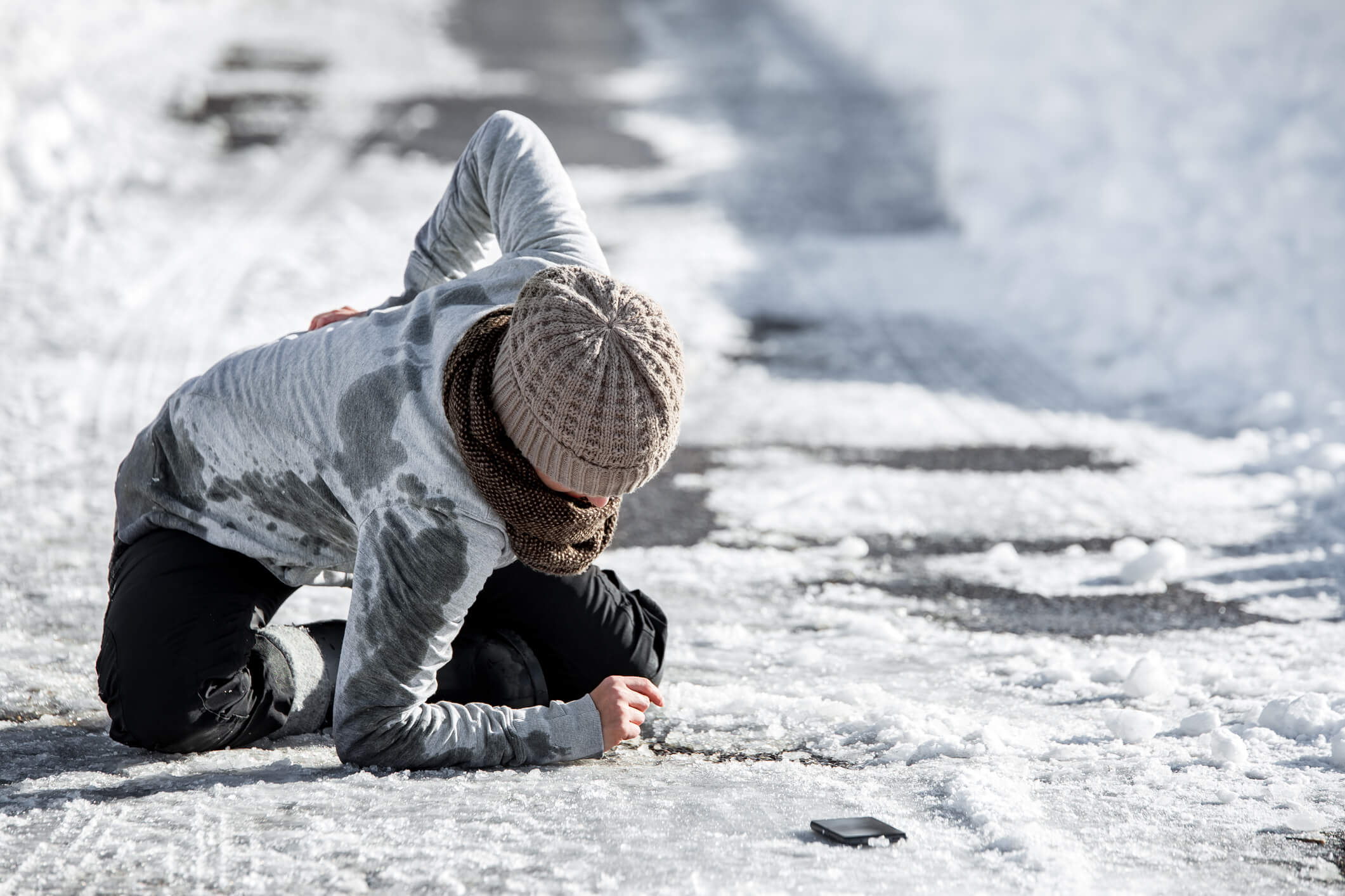 Tips to Prevent Falls During the Winter Months